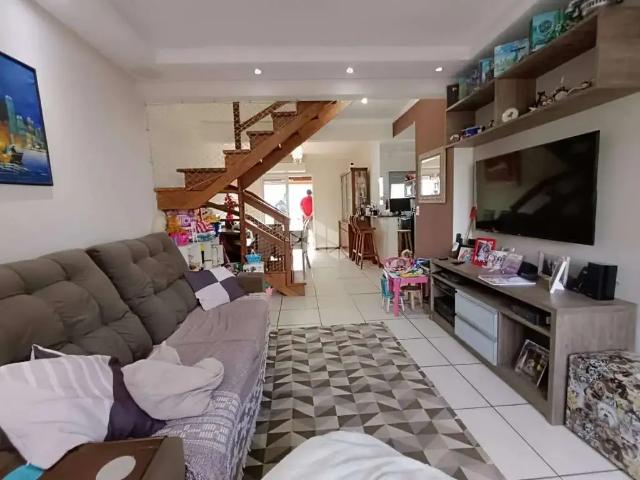 Casa / Sobrado em Condomínio para Venda em Porto Alegre/RS Hípica 3 Quartos