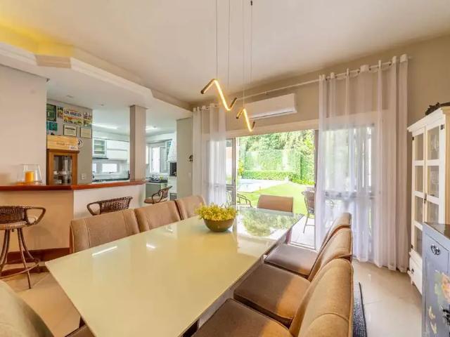 Casa / Sobrado em Condomínio para Venda em Porto Alegre/RS Hípica 3 Quartos