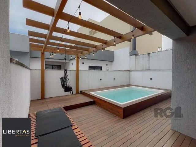 Casa / Sobrado em Condomínio para Venda em Porto Alegre/RS Hípica 3 Quartos