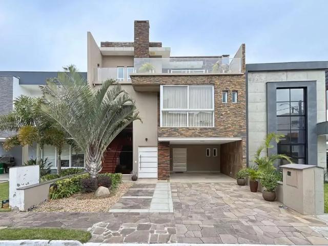 Casa / Sobrado em Condomínio para Venda em Porto Alegre/RS Hípica 3 Quartos