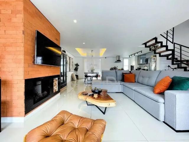 Casa / Sobrado em Condomínio para Venda em Porto Alegre/RS Hípica 3 Quartos