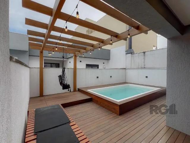 Casa / Sobrado em Condomínio para Venda em Porto Alegre/RS Hípica 3 Quartos