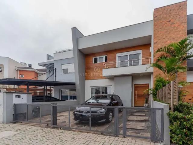 Casa / Sobrado em Condomínio para Venda em Porto Alegre/RS Hípica 3 Quartos