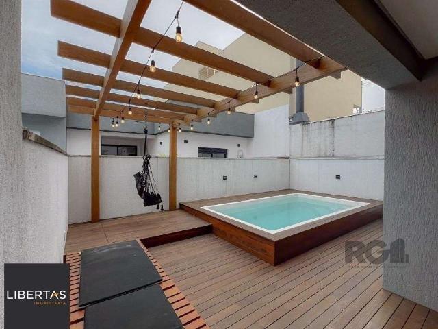 Casa / Sobrado em Condomínio para Venda em Porto Alegre/RS Hípica 3 Quartos