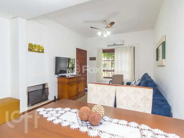 Casa / Sobrado em Condomínio para Venda em Porto Alegre/RS Hípica 3 Quartos