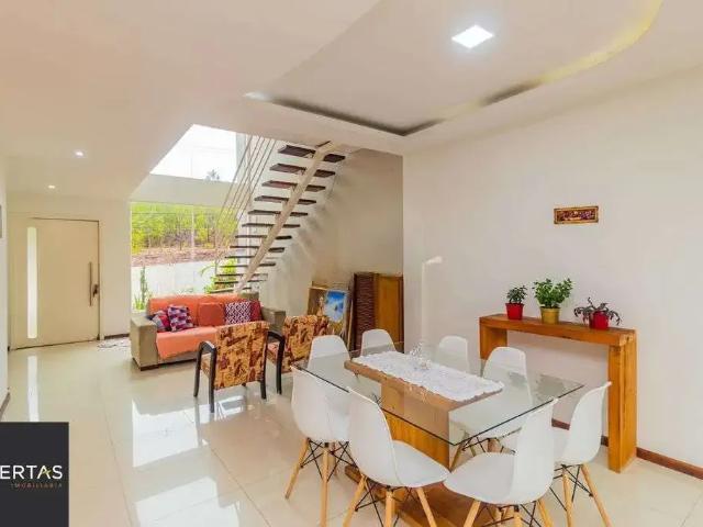 Casa / Sobrado em Condomínio para Venda em Porto Alegre/RS Hípica 3 Quartos