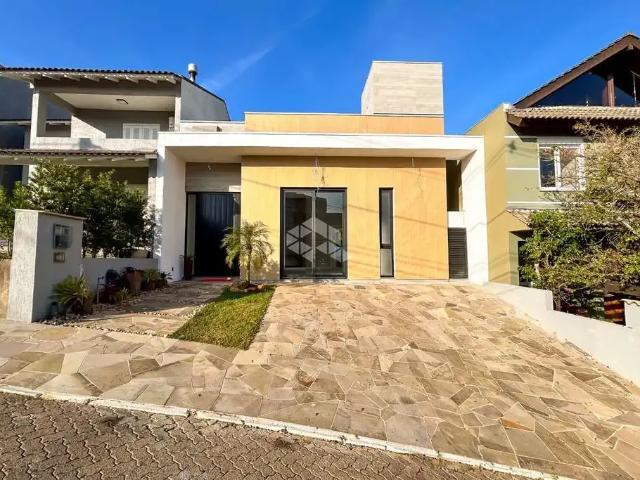 Casa / Sobrado em Condomínio para Venda em Porto Alegre/RS Hípica 3 Quartos