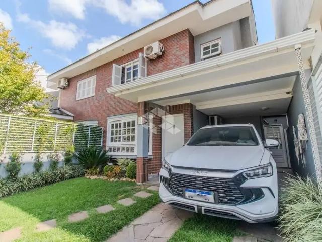 Casa / Sobrado em Condomínio para Venda em Porto Alegre/RS Hípica 3 Quartos