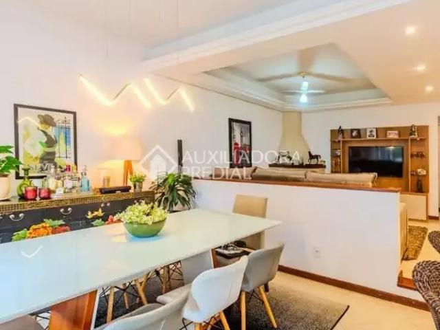 Casa / Sobrado em Condomínio para Venda em Porto Alegre/RS Hípica 3 Quartos