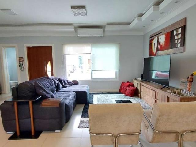 Casa / Sobrado em Condomínio para Venda em Porto Alegre/RS Hípica 3 Quartos