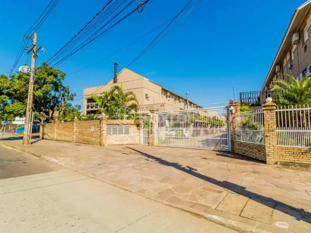 Casa / Sobrado em Condomínio para Venda em Porto Alegre/RS Ipanema 3 Quartos