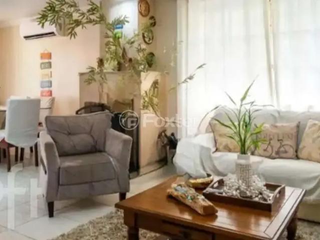 Casa / Sobrado em Condomínio para Venda em Porto Alegre/RS Ipanema 3 Quartos