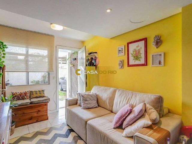 Casa / Sobrado em Condomínio para Venda em Porto Alegre/RS Ipanema 2 Quartos