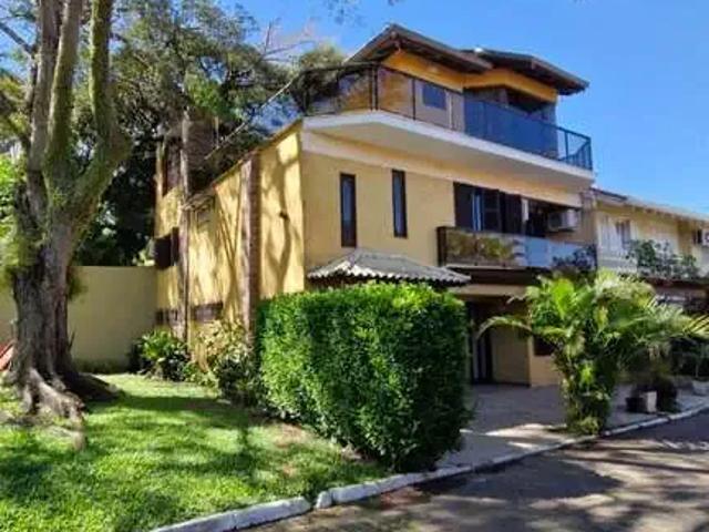 Casa / Sobrado em Condomínio para Venda em Porto Alegre/RS Ipanema 4 Quartos