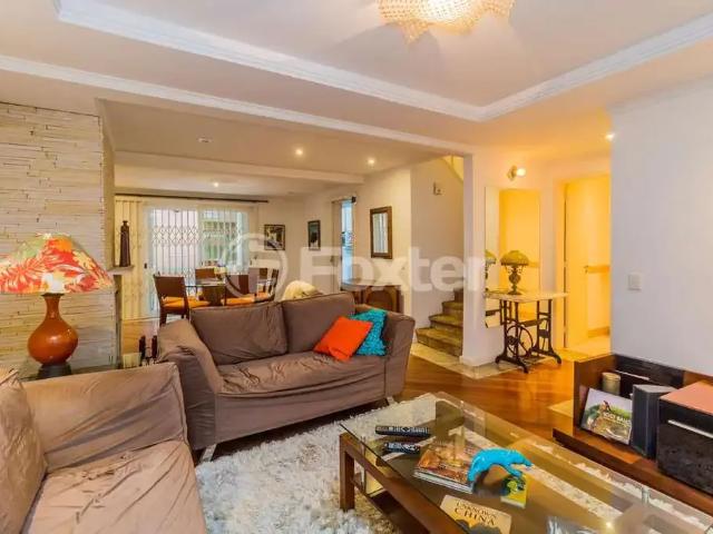 Casa / Sobrado em Condomínio para Venda em Porto Alegre/RS Ipanema 4 Quartos