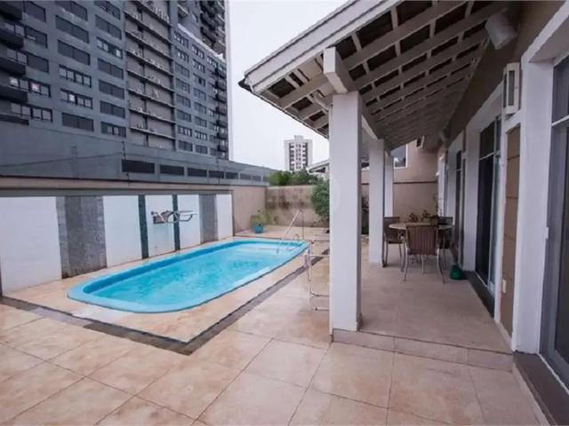 Casa / Sobrado em Condomínio para Venda em Porto Alegre/RS Jardim Carvalho 5 Quartos