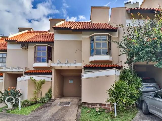 Casa / Sobrado em Condomínio para Venda em Porto Alegre/RS Jardim Itu Sabará 3 Quartos