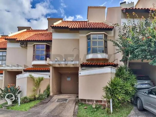 Casa / Sobrado em Condomínio para Venda em Porto Alegre/RS Jardim Itu Sabará 3 Quartos