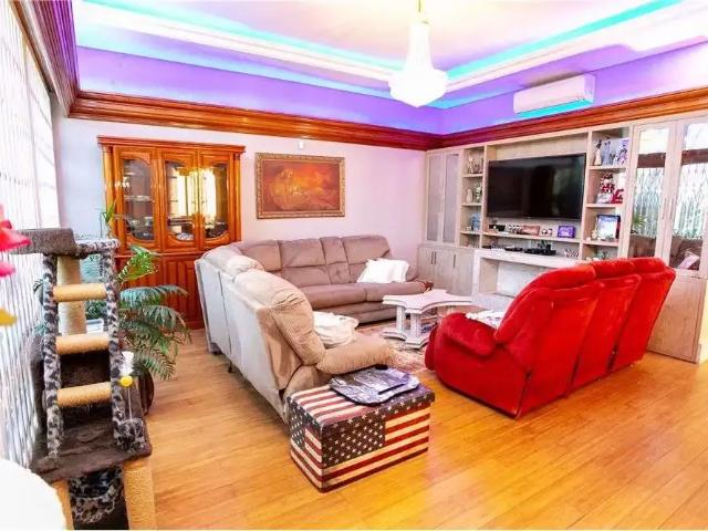 Casa / Sobrado em Condomínio para Venda em Porto Alegre/RS Jardim Planalto 1 Quartos