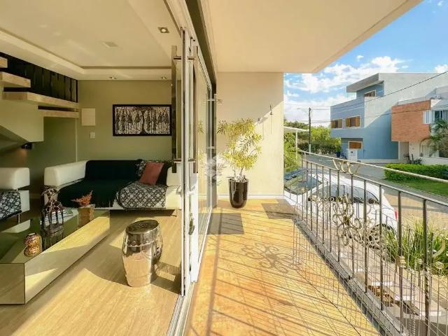 Casa / Sobrado em Condomínio para Venda em Porto Alegre/RS Jardim Planalto 3 Quartos