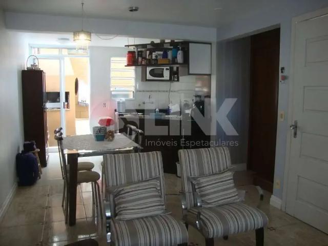 Casa / Sobrado em Condomínio para Venda em Porto Alegre/RS Jardim Planalto 3 Quartos