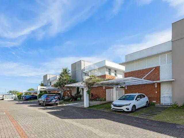 Casa / Sobrado em Condomínio para Venda em Porto Alegre/RS Lomba do Pinheiro 3 Quartos