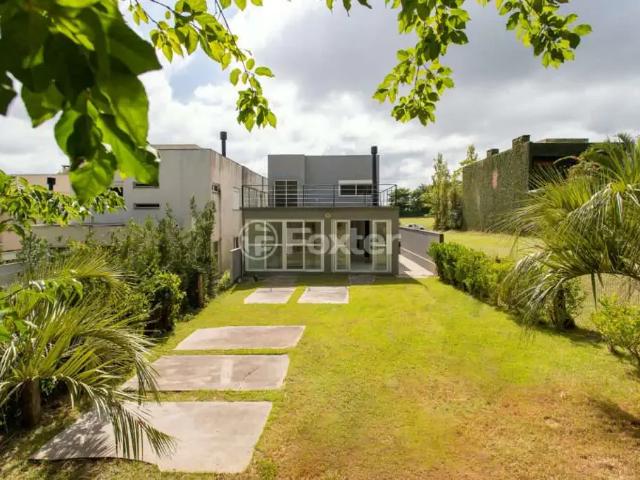 Casa / Sobrado em Condomínio para Venda em Porto Alegre/RS Ponta Grossa 4 Quartos