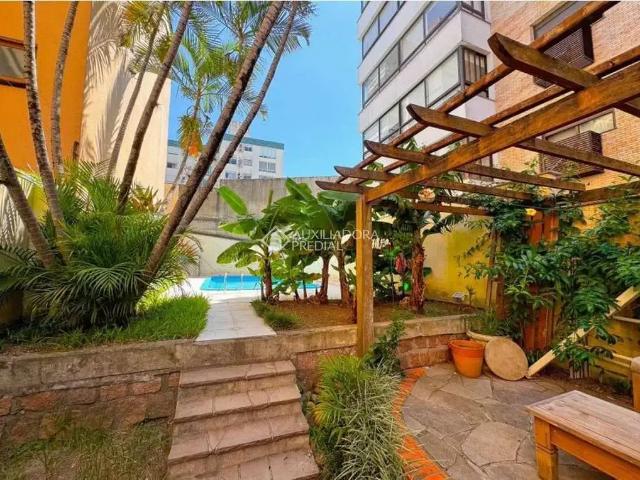 Casa / Sobrado em Condomínio para Venda em Porto Alegre/RS São João 4 Quartos