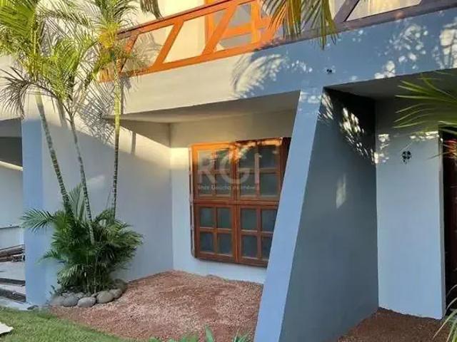 Casa / Sobrado em Condomínio para Venda em Porto Alegre/RS Santo Antônio 3 Quartos
