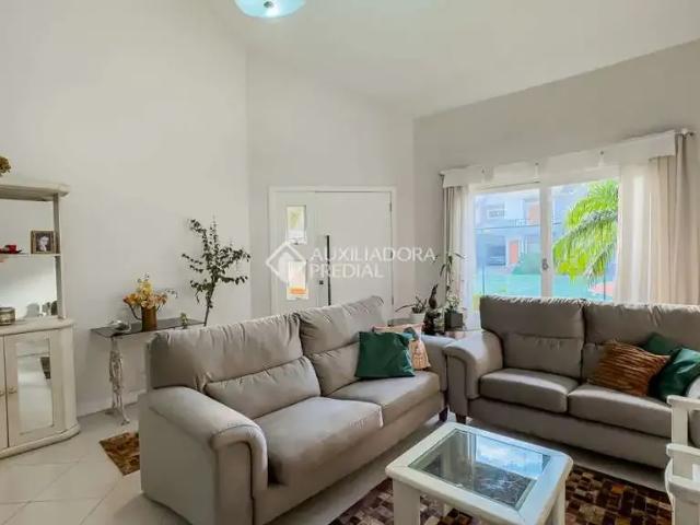 Casa / Sobrado em Condomínio para Venda em Porto Alegre/RS Sarandi 4 Quartos