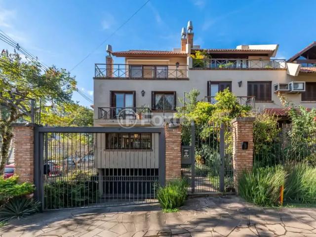 Casa / Sobrado em Condomínio para Venda em Porto Alegre/RS Três Figueiras 3 Quartos