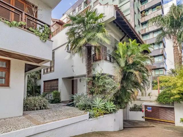 Casa / Sobrado em Condomínio para Venda em Porto Alegre/RS Três Figueiras 3 Quartos