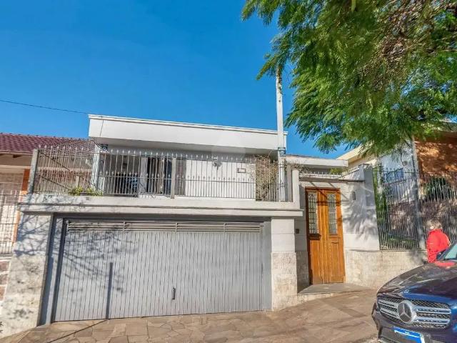 Casa / Sobrado em Condomínio para Venda em Porto Alegre/RS Três Figueiras 3 Quartos