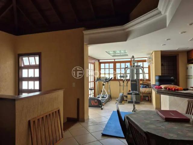Casa / Sobrado em Condomínio para Venda em Porto Alegre/RS Três Figueiras 3 Quartos