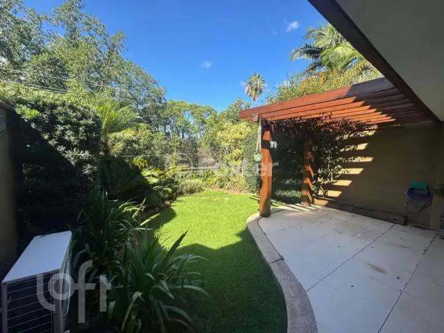 Casa / Sobrado em Condomínio para Venda em Porto Alegre/RS Três Figueiras 3 Quartos