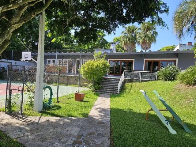 Casa / Sobrado em Condomínio para Venda em Porto Alegre/RS Tristeza 3 Quartos