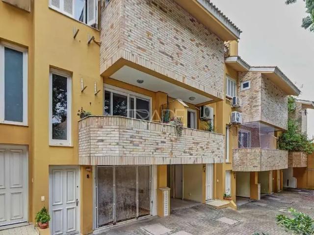 Casa / Sobrado em Condomínio para Venda em Porto Alegre/RS Tristeza 3 Quartos