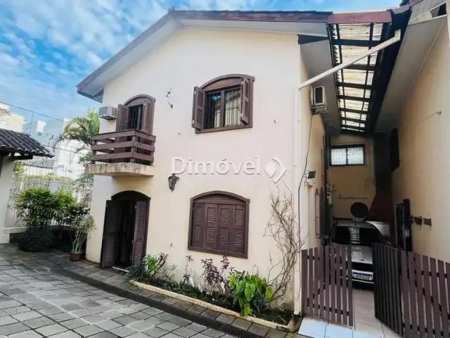 Casa / Sobrado em Condomínio para Venda em Porto Alegre/RS Tristeza 3 Quartos