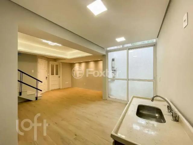 Casa / Sobrado em Condomínio para Venda em Porto Alegre/RS Vila Conceição 2 Quartos