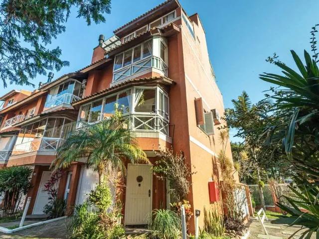 Casa / Sobrado em Condomínio para Venda em Porto Alegre/RS Vila Assunção 4 Quartos
