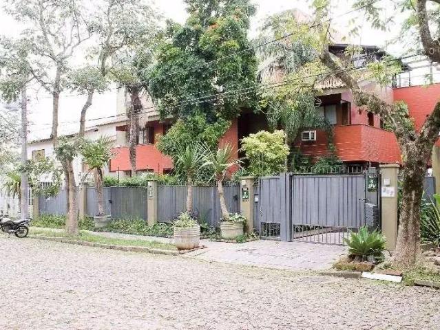Casa / Sobrado em Condomínio para Venda em Porto Alegre/RS Vila Assunção 4 Quartos