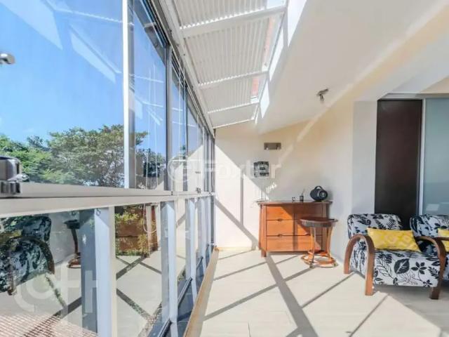 Casa / Sobrado em Condomínio para Venda em Porto Alegre/RS Vila Assunção 4 Quartos