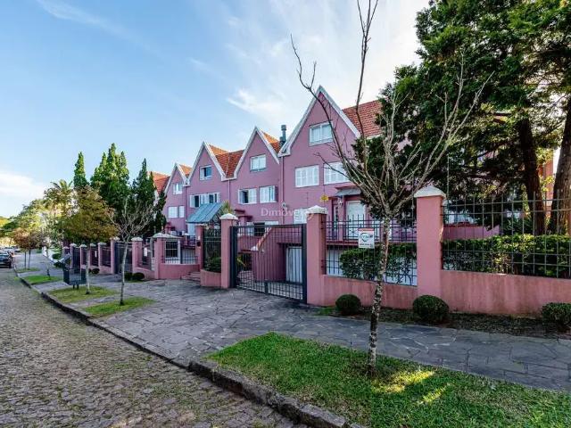 Casa / Sobrado em Condomínio para Venda em Porto Alegre/RS Vila Assunção 4 Quartos