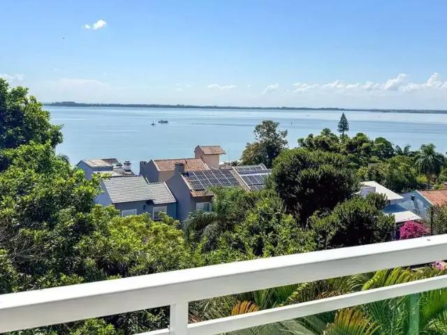 Casa / Sobrado em Condomínio para Venda em Porto Alegre/RS Vila Assunção 3 Quartos