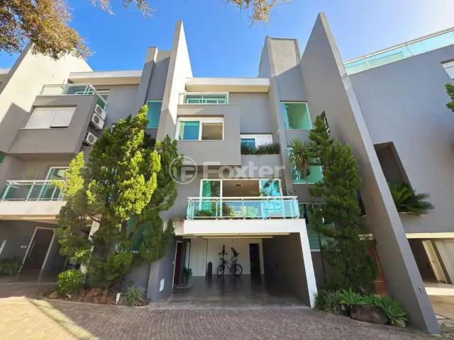 Casa / Sobrado em Condomínio para Venda em Porto Alegre/RS Vila Assunção 3 Quartos