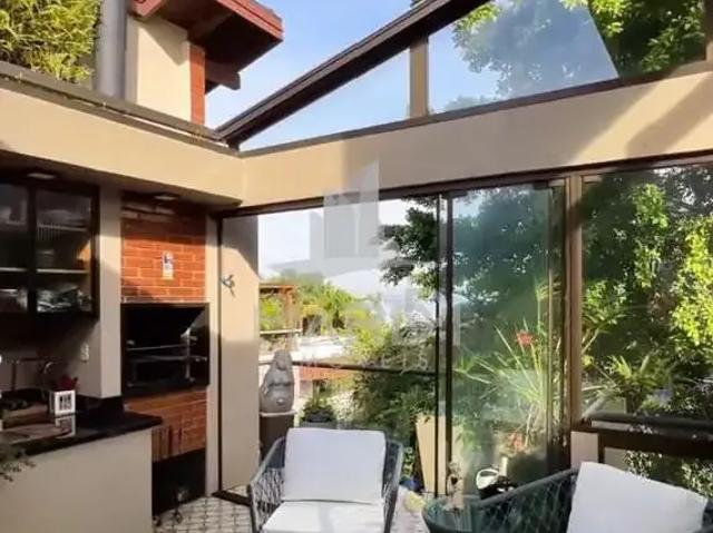 Casa / Sobrado em Condomínio para Venda em Porto Alegre/RS Vila Assunção 3 Quartos