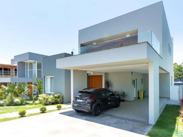 Casa / Sobrado em Condomínio para Venda em Porto Alegre/RS Vila Nova 4 Quartos