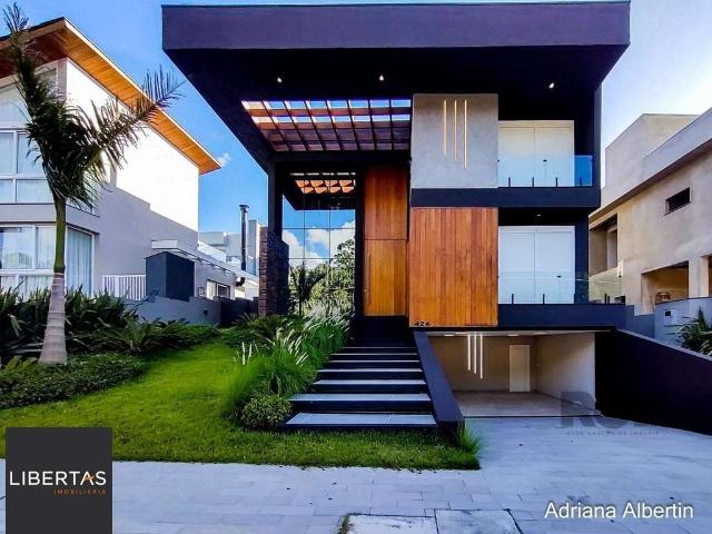 Casa / Sobrado em Condomínio para Venda em Porto Alegre/RS Vila Nova 4 Quartos