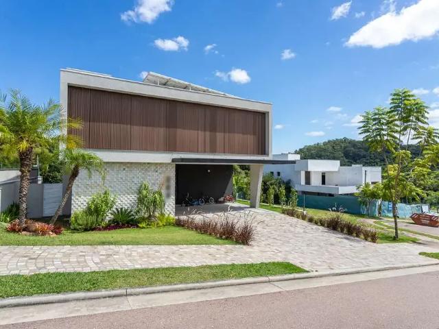 Casa / Sobrado em Condomínio para Venda em Porto Alegre/RS Vila Nova 4 Quartos