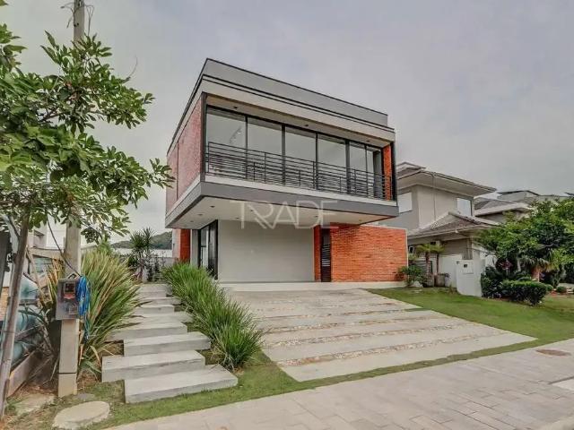 Casa / Sobrado em Condomínio para Venda em Porto Alegre/RS Vila Nova 4 Quartos